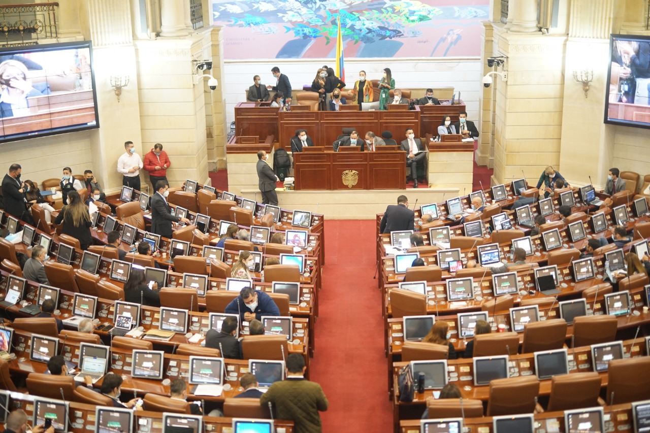 ¿Qué hacen los congresistas? Aquí te contamos ¿Qué hacen los congresistas? Aquí te contamos